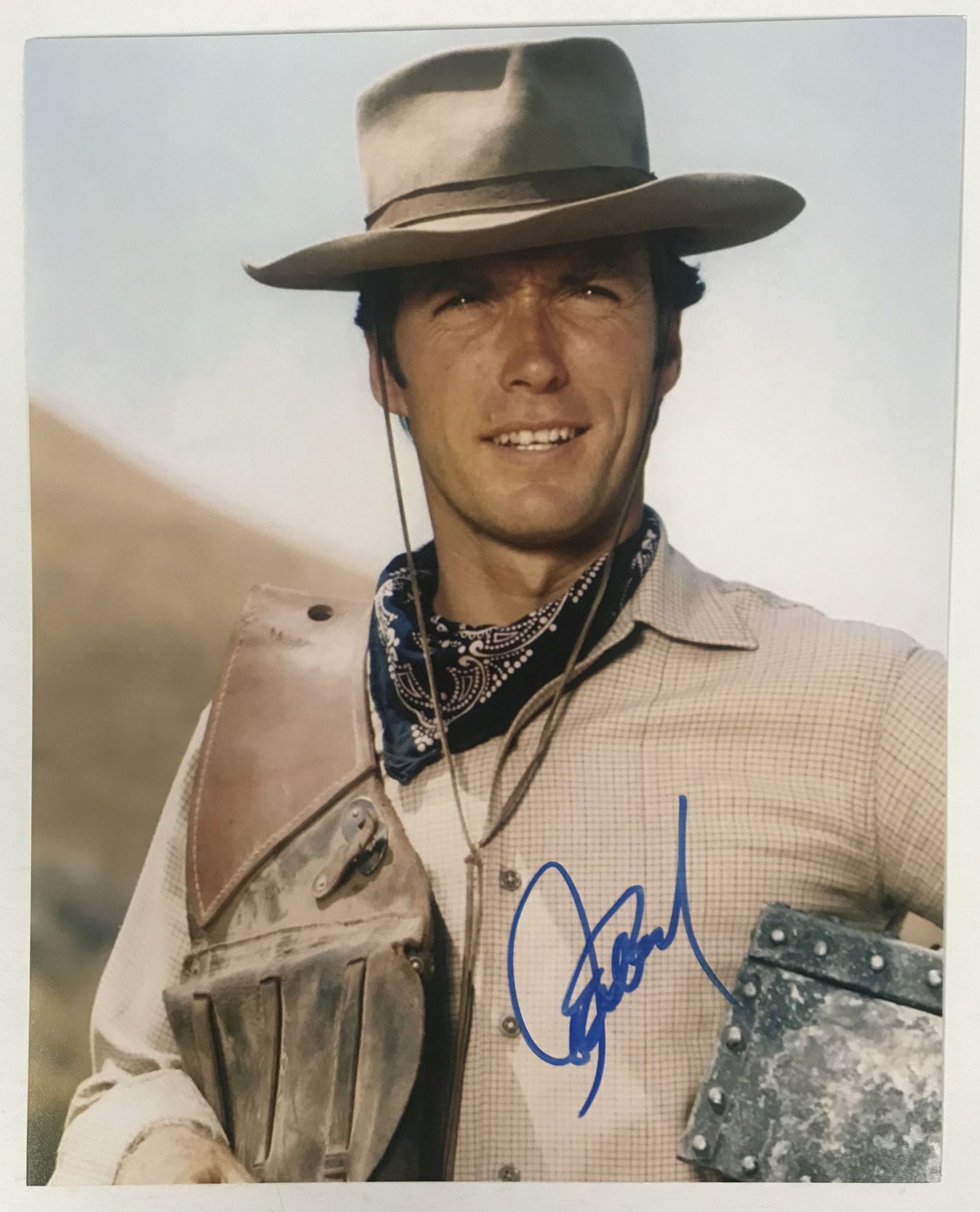 AACS Autographs Clint Eastwood Autographed Glossy 8x10 Photo AACS Autographs Clint Eastwood Autographed Glossy 8x10 Photo