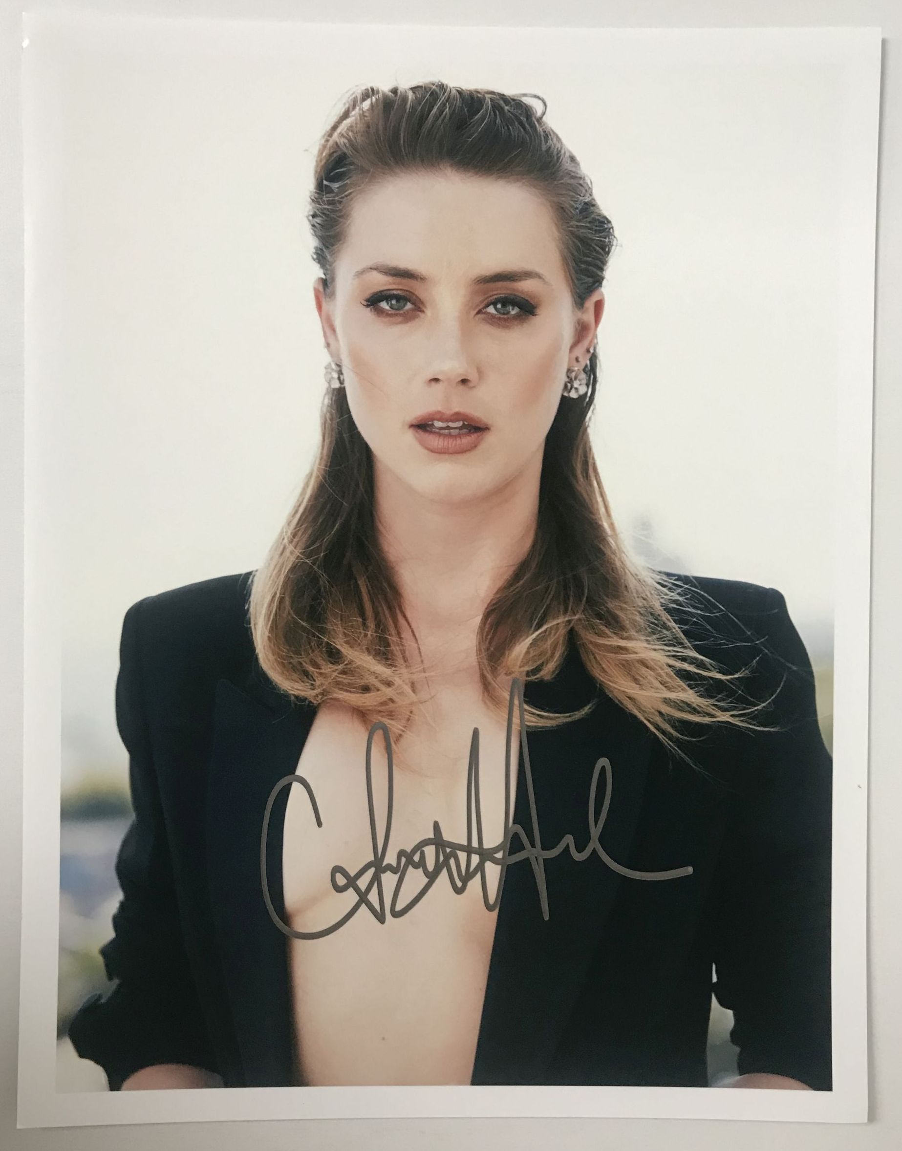 AACS Autographs Amber Heard Autographed Glossy 8x10 Photo